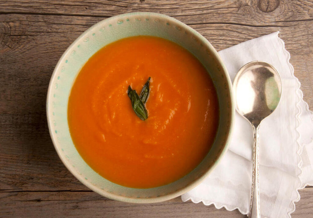 Sopa de nabo y patatas dulces | Cook for Your Life